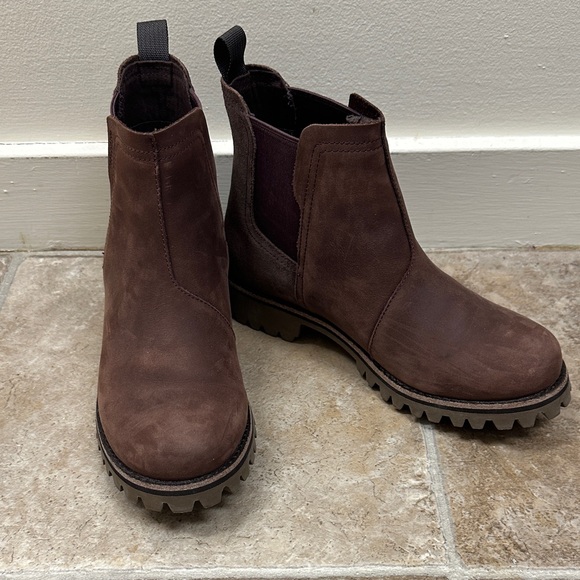Chaco | Shoes | Chaco Field Waterproof Chelsea Boots | Poshmark